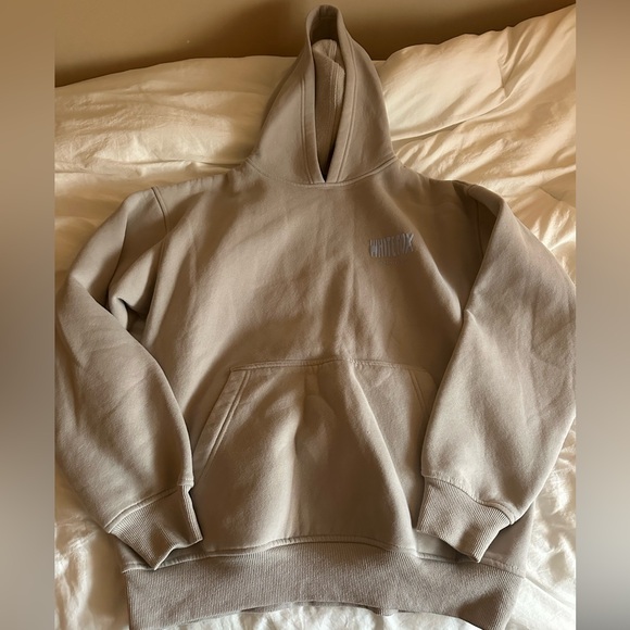 White Fox Boutique | Tops | White Fox Sweatshirt | Poshmark